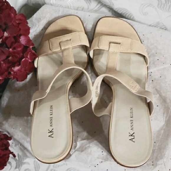 Anne Klein | Shoes | Ak Becker Leather Open Toe Beige Heel Sandals M ...